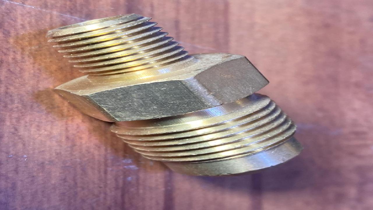 CONECTOR MACHO NPT NPT 5 8 A 1 4